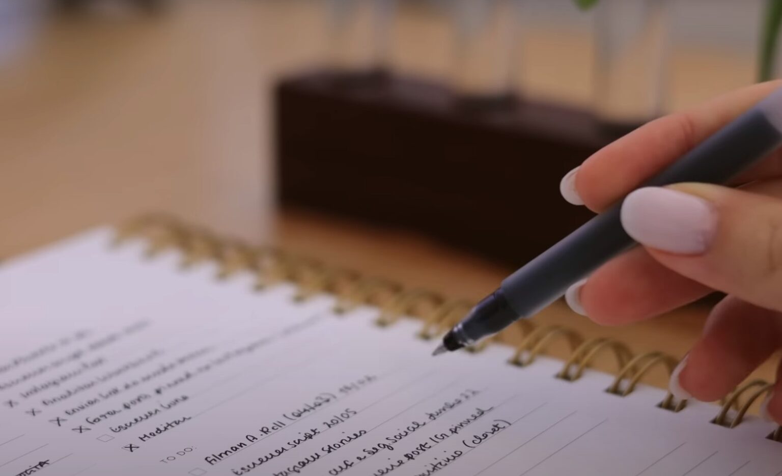 10 Essentials for Writing Love Scenes - The Writer's Diary - Ivoh